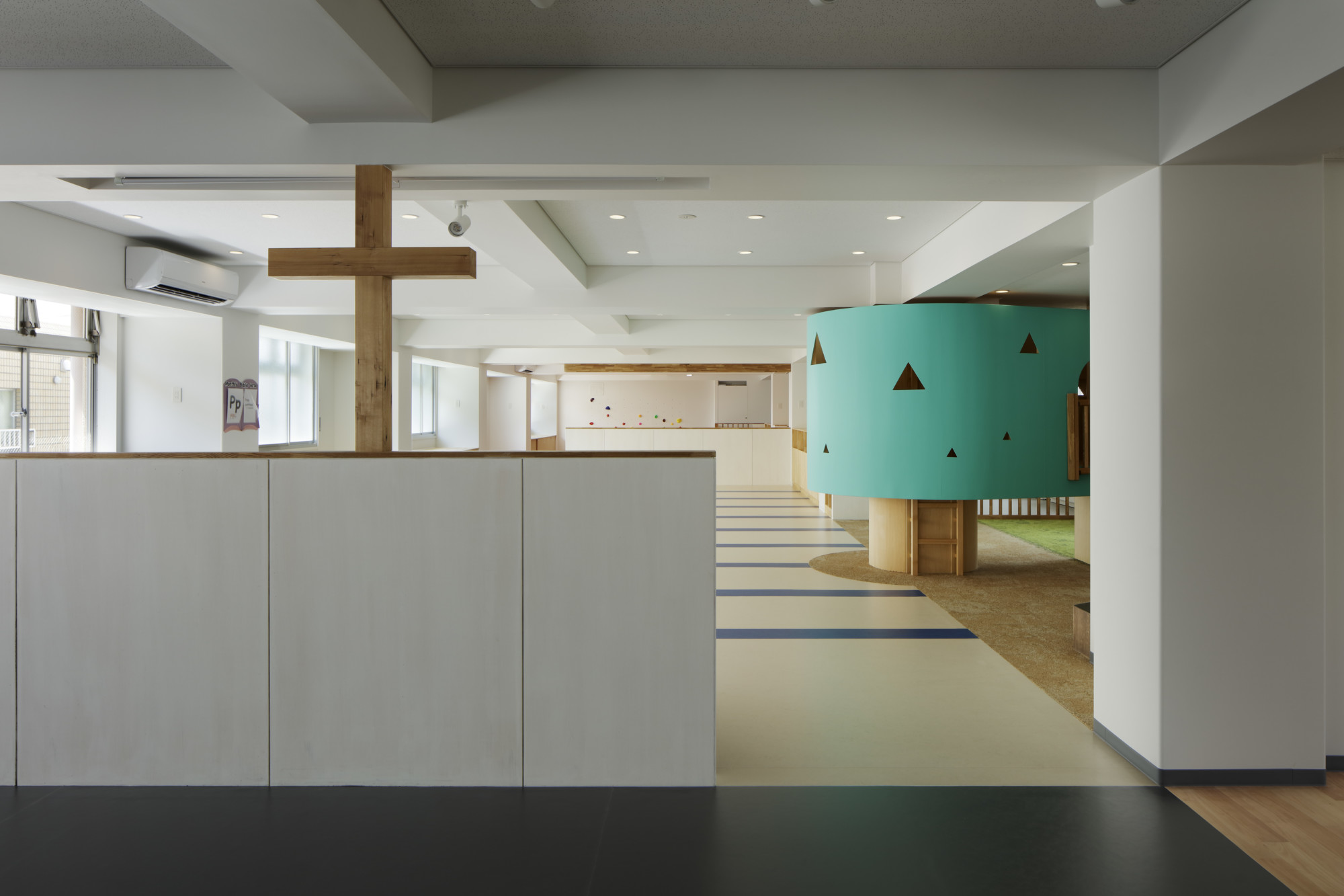 Locations - GG International School